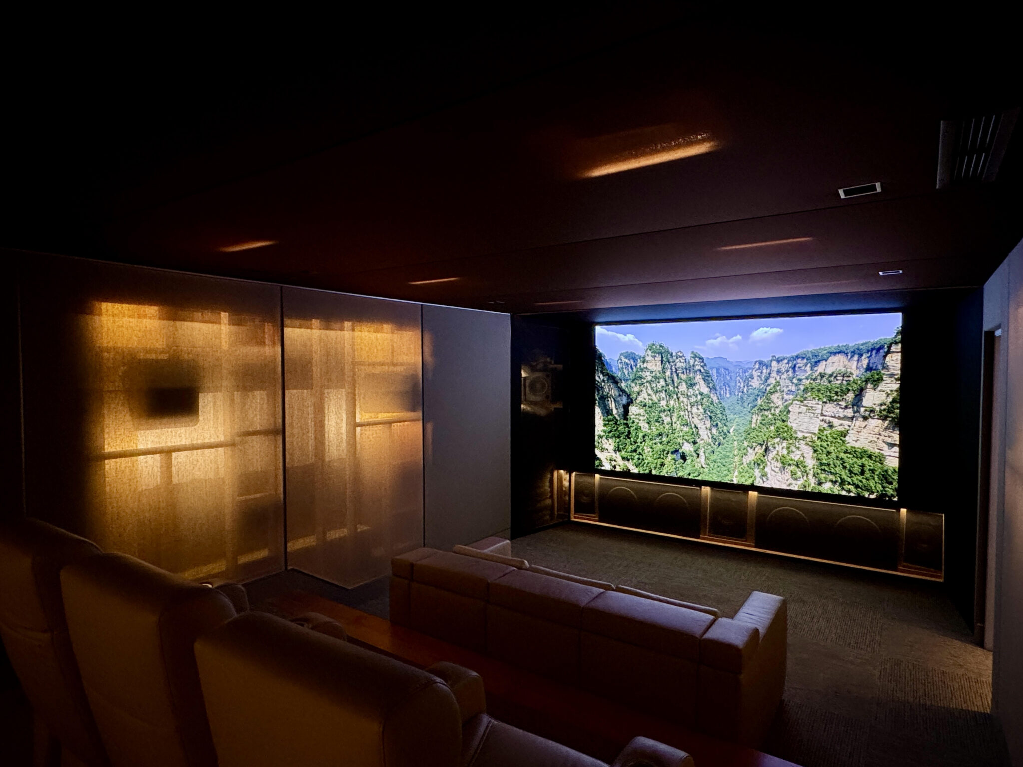 Specifying the Right Video Wall - Residential Systems